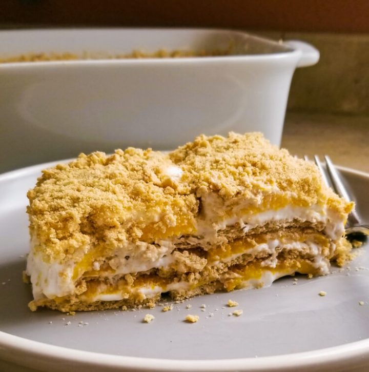 FILIPINO MANGO FLOAT CAKE ( FILIPINO STYLE ICE BOX CAKE)