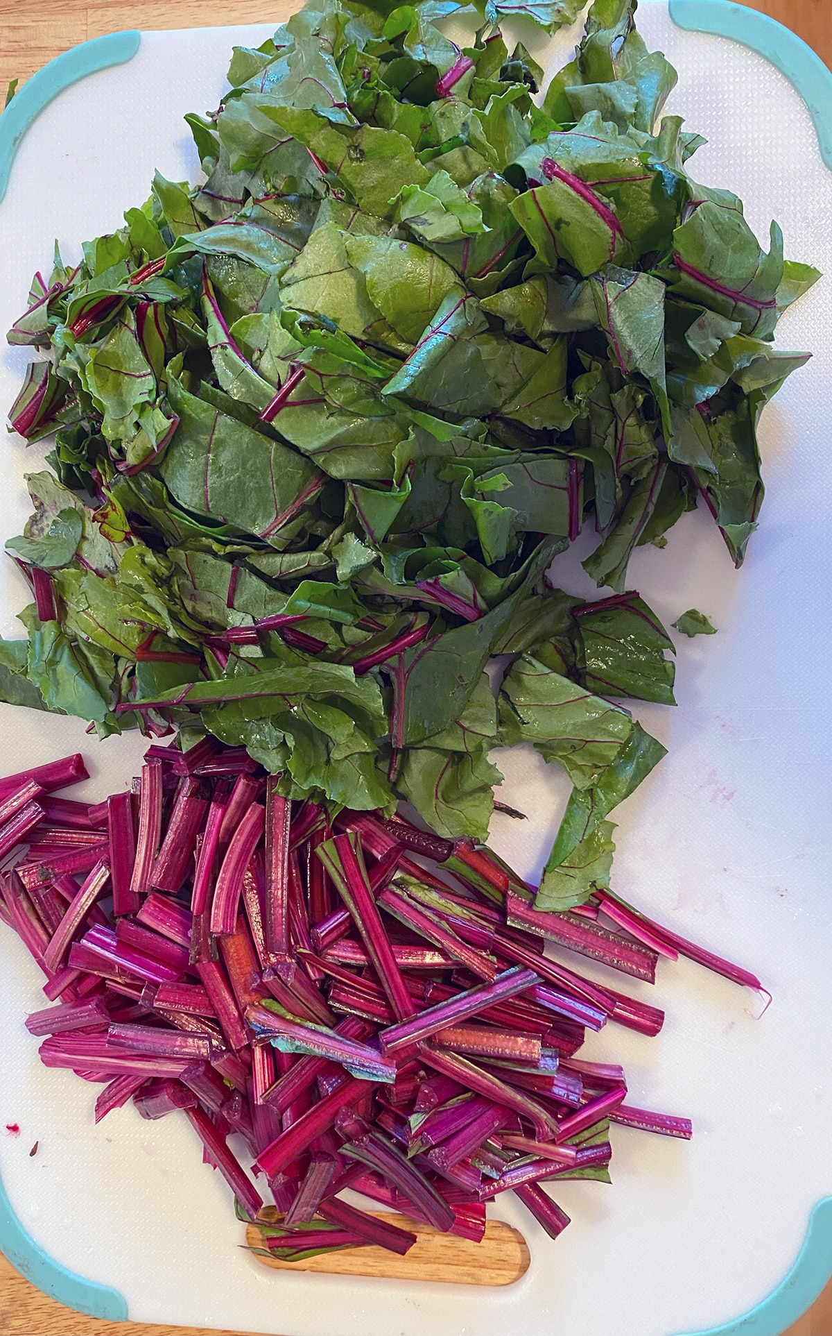 What can you do with beet leaves (Instant Pot) – The Skinny Pot